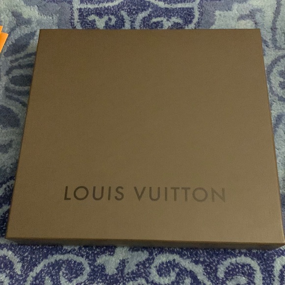 Louis Vuitton | Bags | Louis Vuitton Gift Box Envelope And Ribbon ...